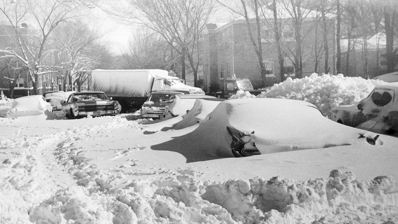 On This Date: Chicago's Record Heaviest Snowstorm | Weather.com