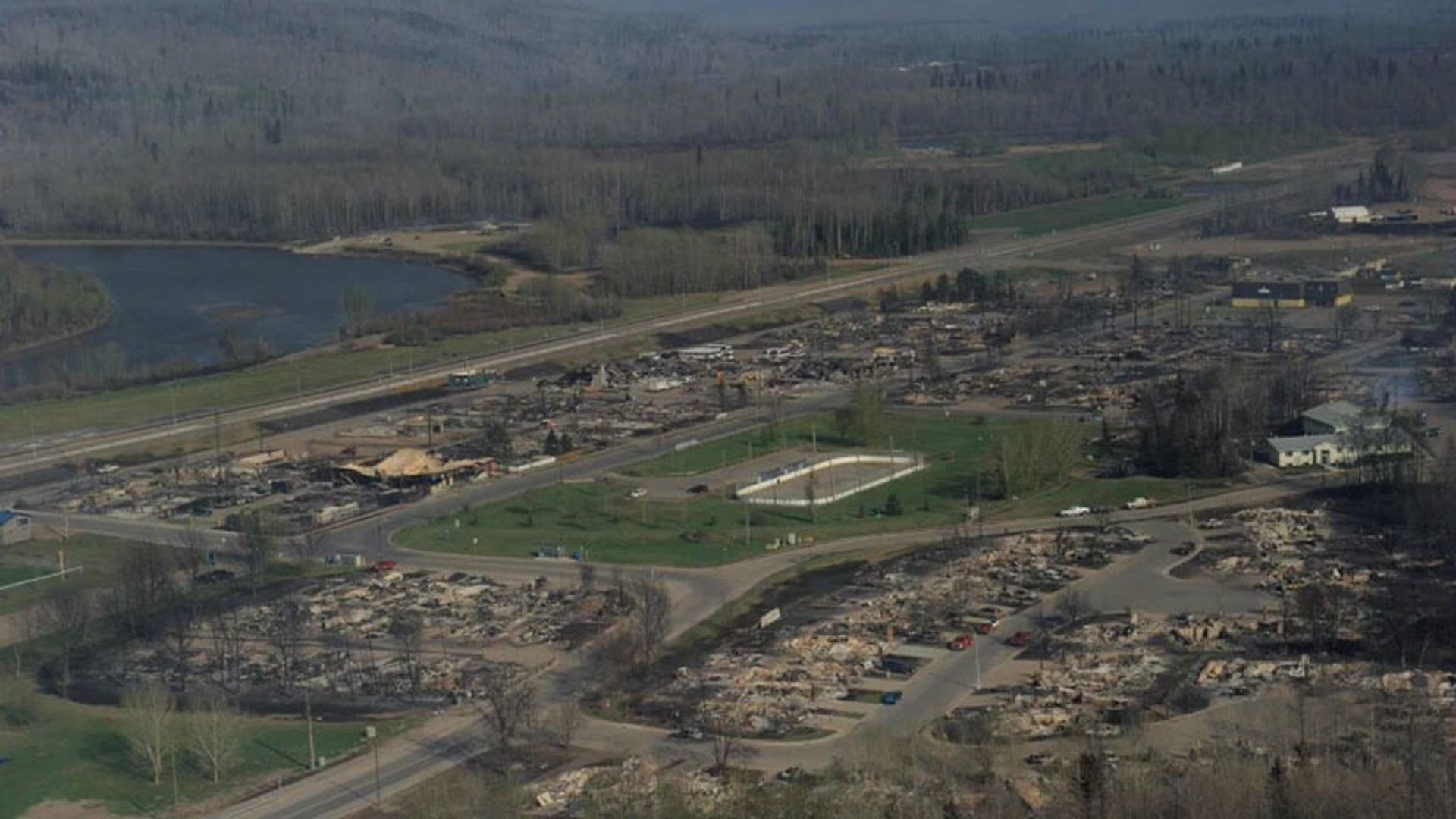 Fort McMurray Fire Destroys Homes, Businesses – But Spares Ice Rink ...