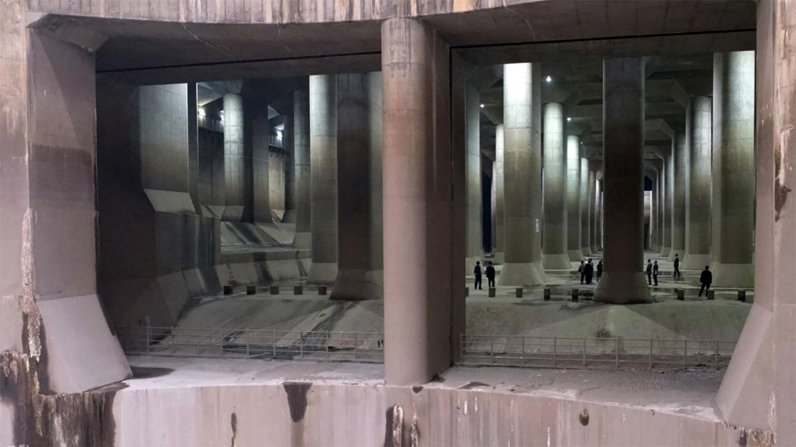 Mega-Tank schützt Tokio vor Fluten - Videos from The Weather Channel