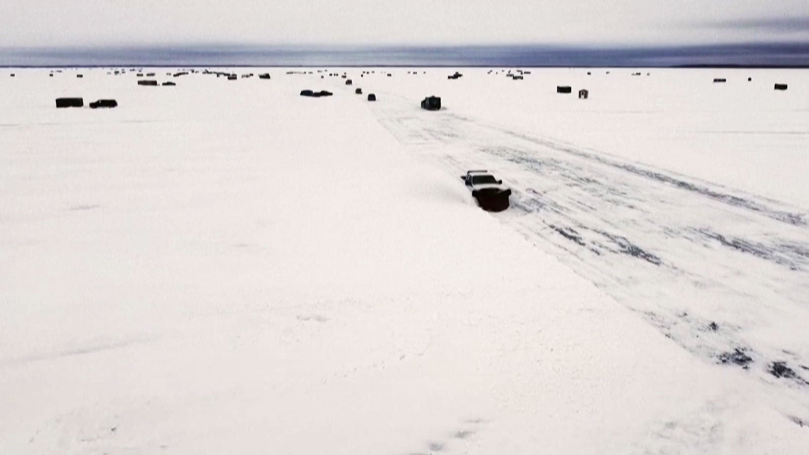 Ice Highway: Fahren "wie auf dem Mond" - Videos from The Weather Channel