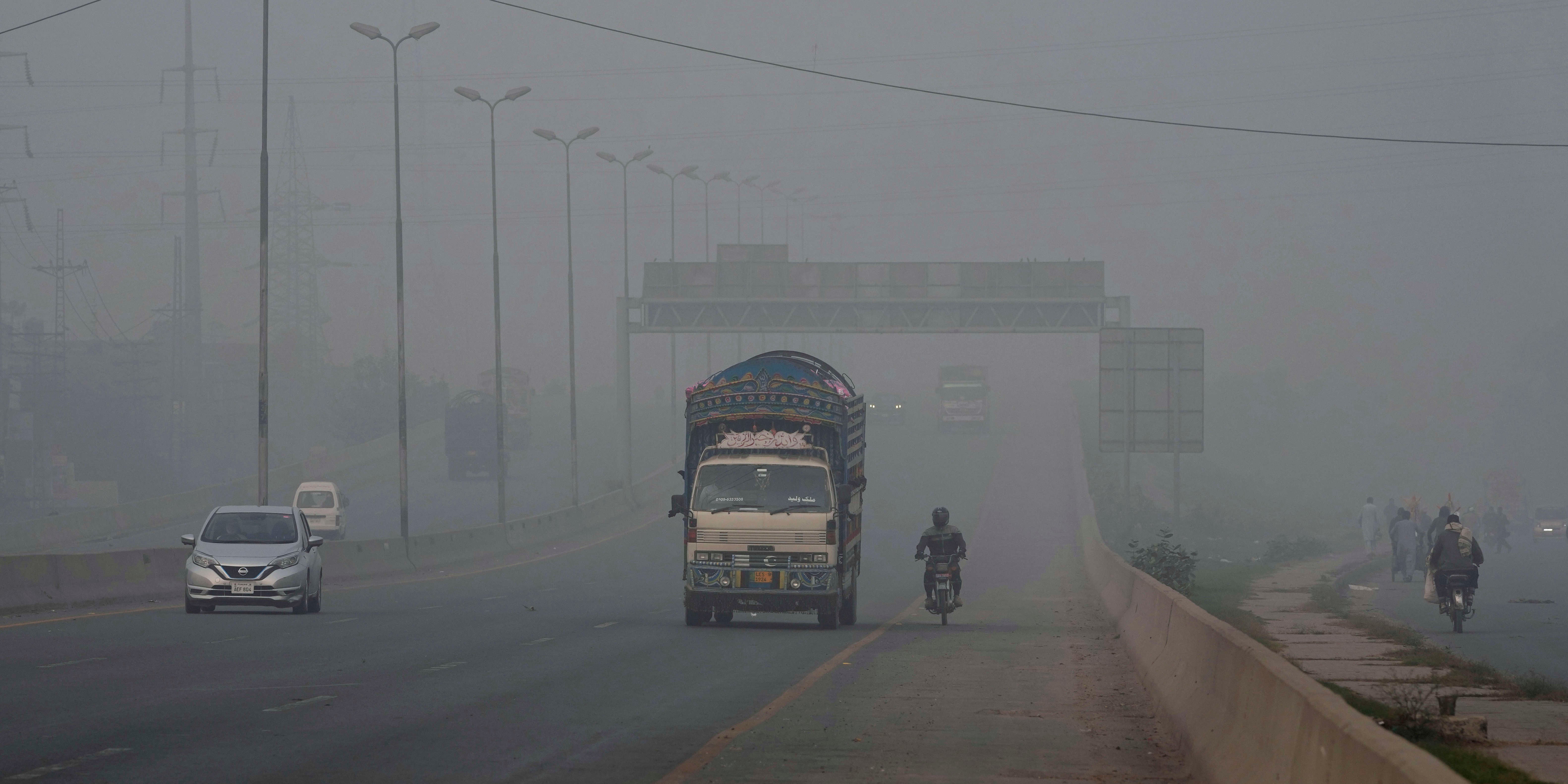 Smog führt zu Lockdown in Pakistan | Weather.com