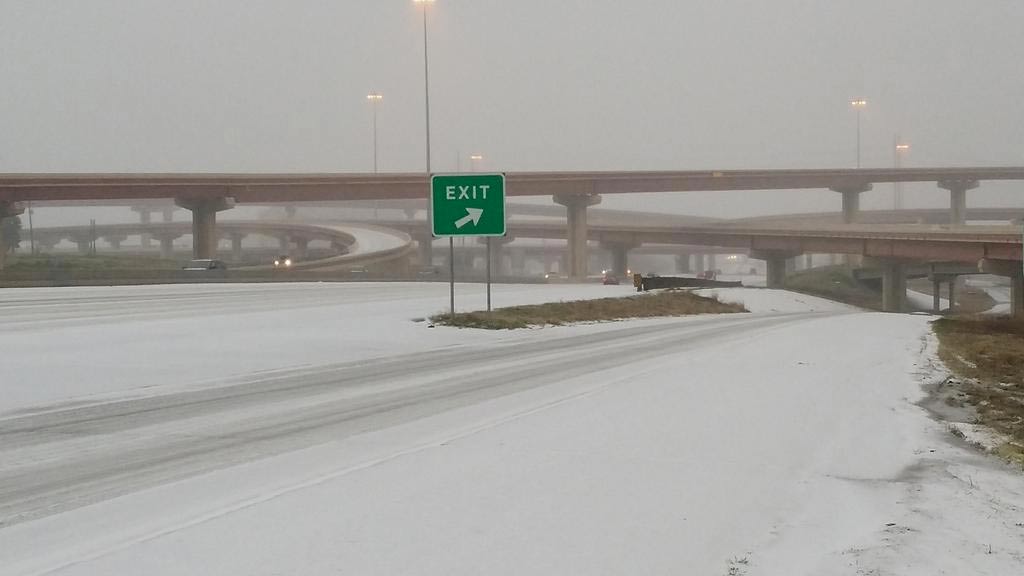 Winter Storm Quantum: Snowy, Icy Mess From the Rockies to the South and ...