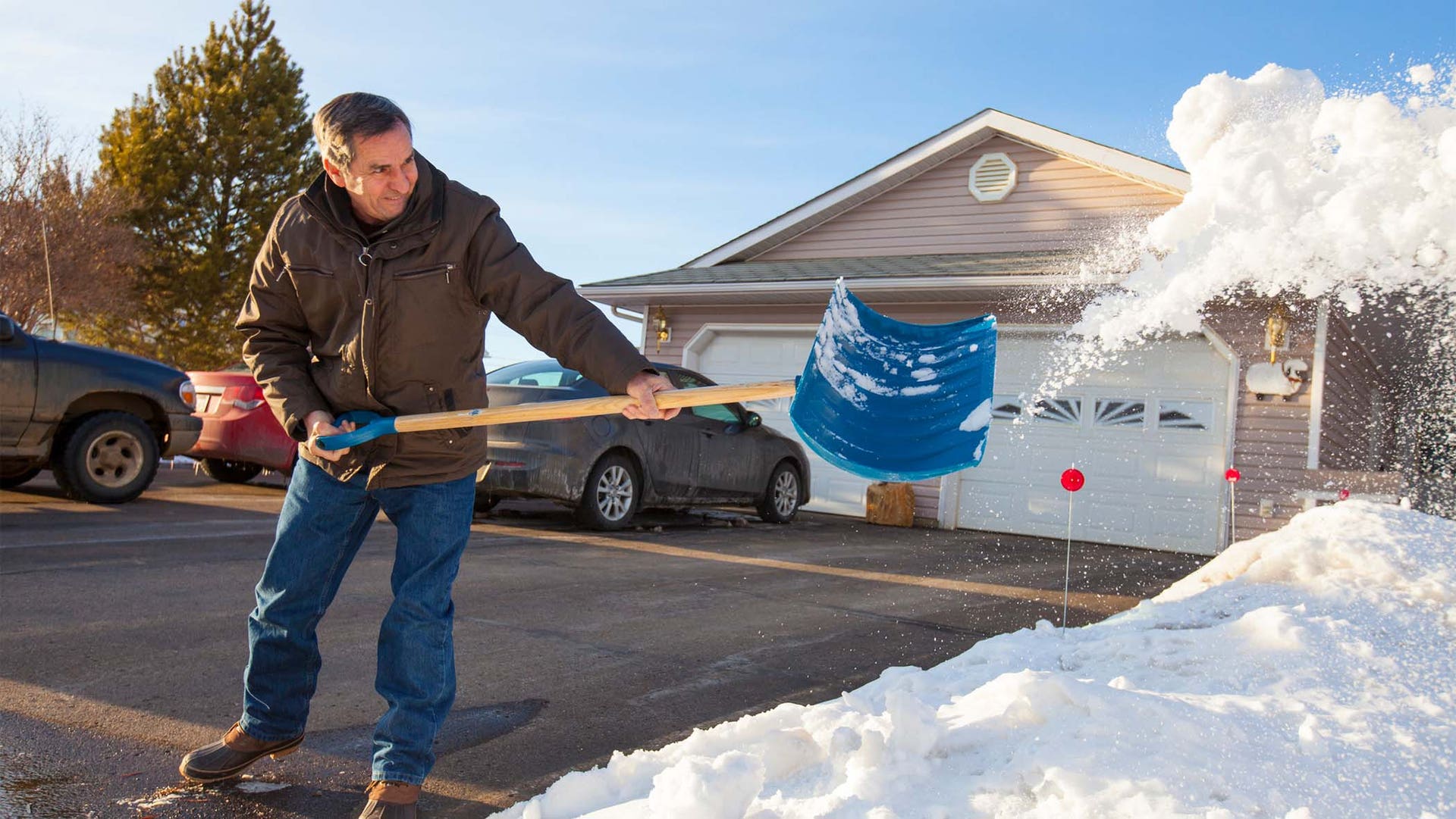 A Guide To Safe And Effective Snow Shoveling | Weather.com