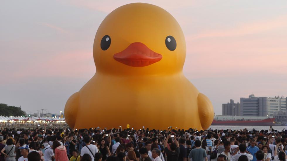 China Floods Cause Giant Yellow Rubber Duck to Disappear | The Weather ...