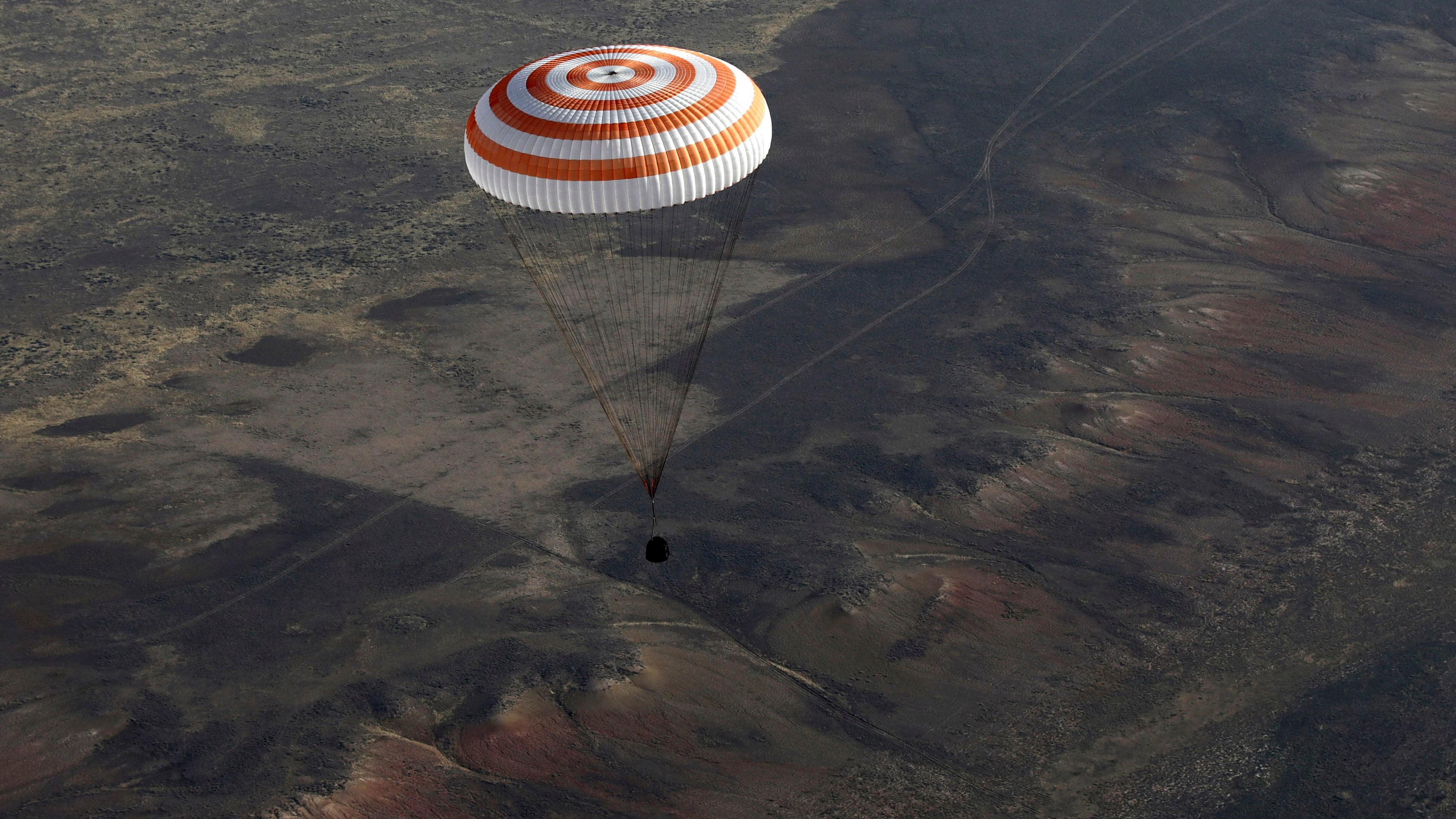 Soyuz Capsule: After 166 Days in Space, 3 Astronauts Go Home | Weather.com