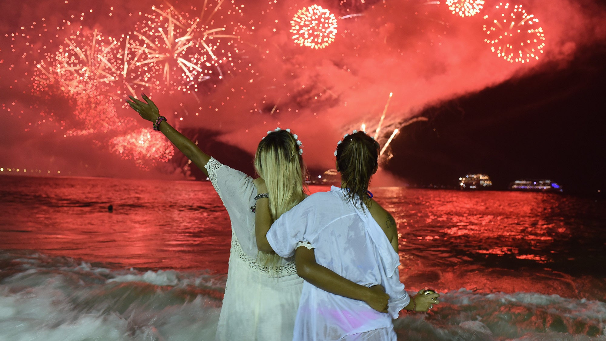 10 New Year's Traditions And Celebrations Around The World | Weather.com