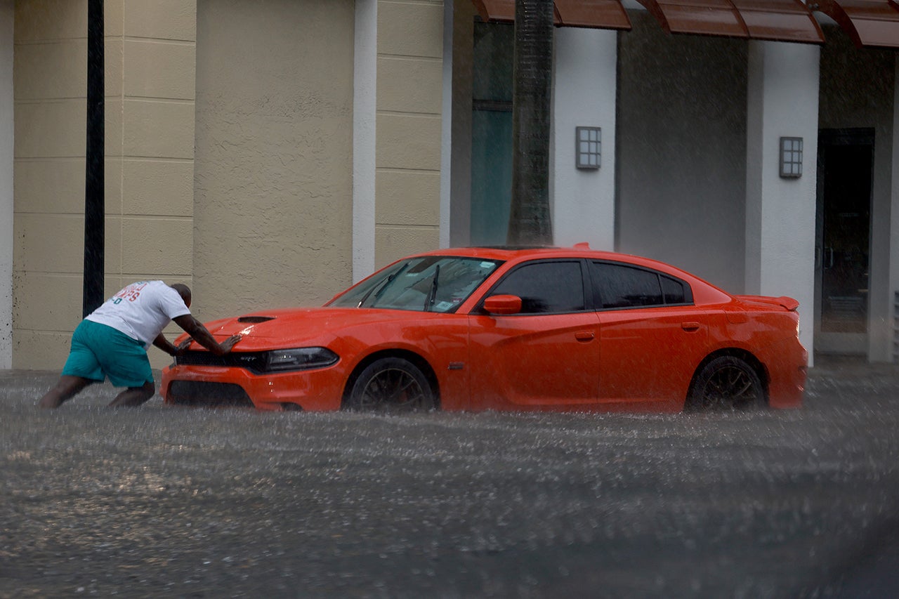 Photos Of South Florida's Flash Flood Emergency | Weather.com
