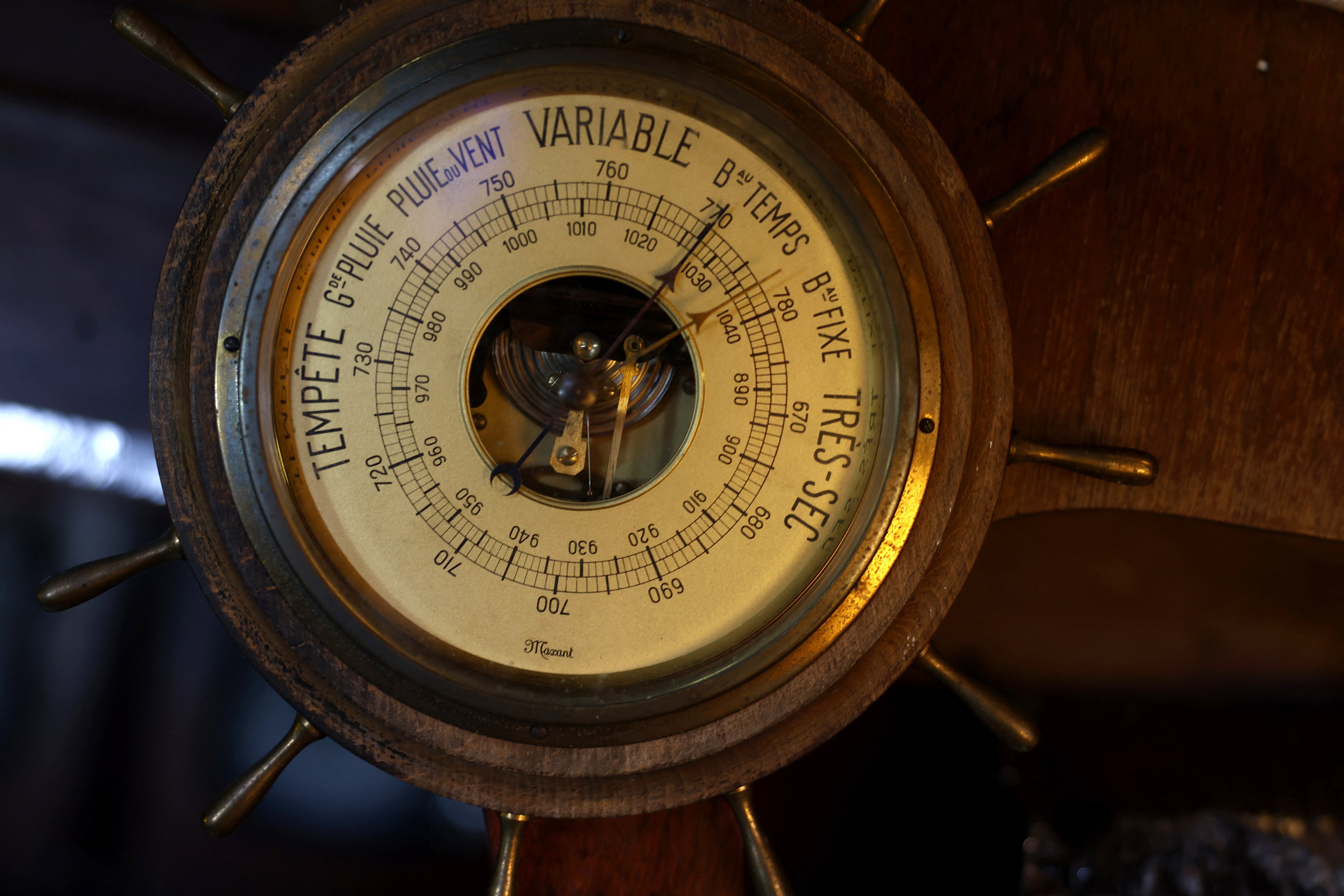 Weather Words: Barometer | Weather.com