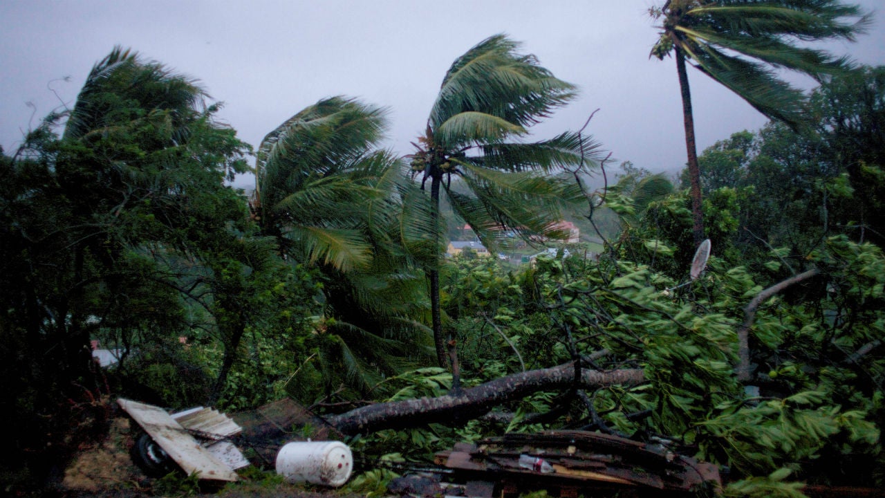 Ports Shut Down as Dominican Republic Braces for Deadly Hurricane Maria ...