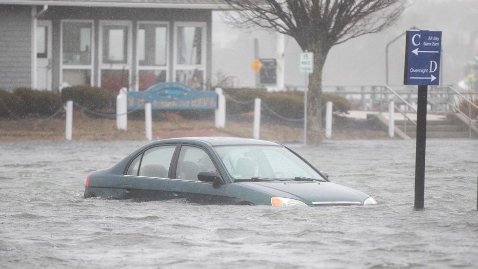 Winter Storm Riley Knocks Out Power to 900,000; Widespread Wind Damage ...