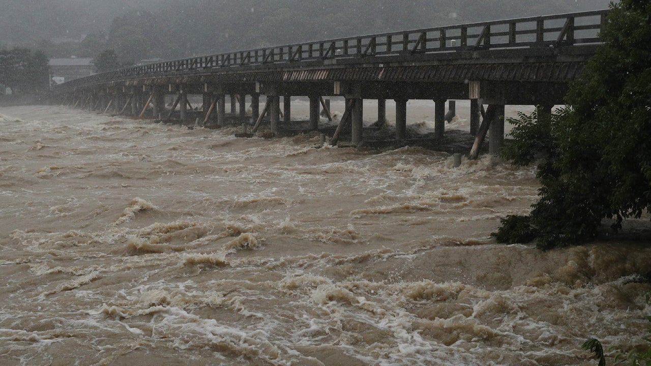 Japan Flooding Forces More Than 1 Million to Flee; 4 Killed | The ...