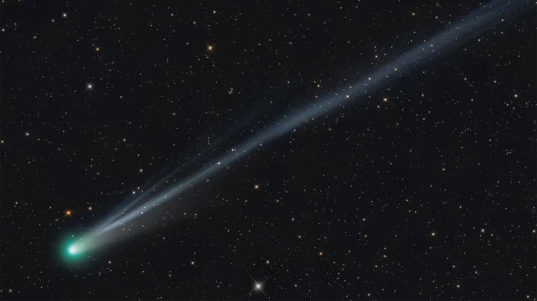 2 Green Comets Shine Bright — How To Spot Them In The Night Sky ...