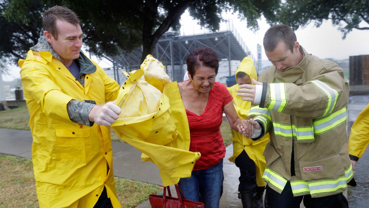 Hurricane Harvey Damages Buildings in Rockport; At Least 10 Injured ...