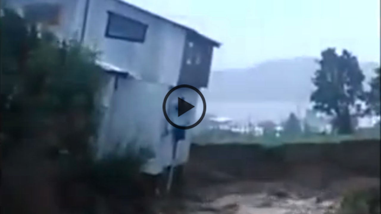 Watch Dangerous Flood Water Destroy this House | The Weather Channel