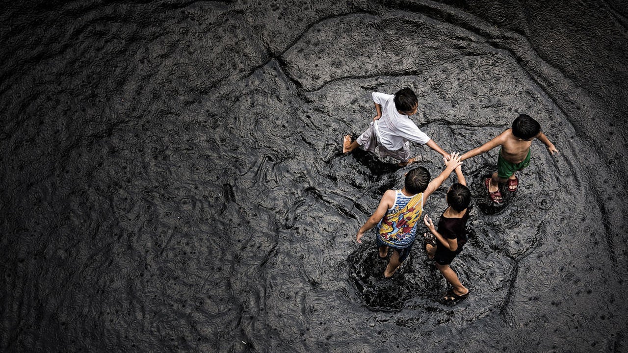 In the Rain: Photocrowd Contest Winners Capture the Beauty of Rainfall ...