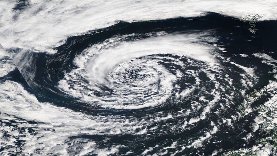 The Best Weather Imagery of July 2015 | The Weather Channel