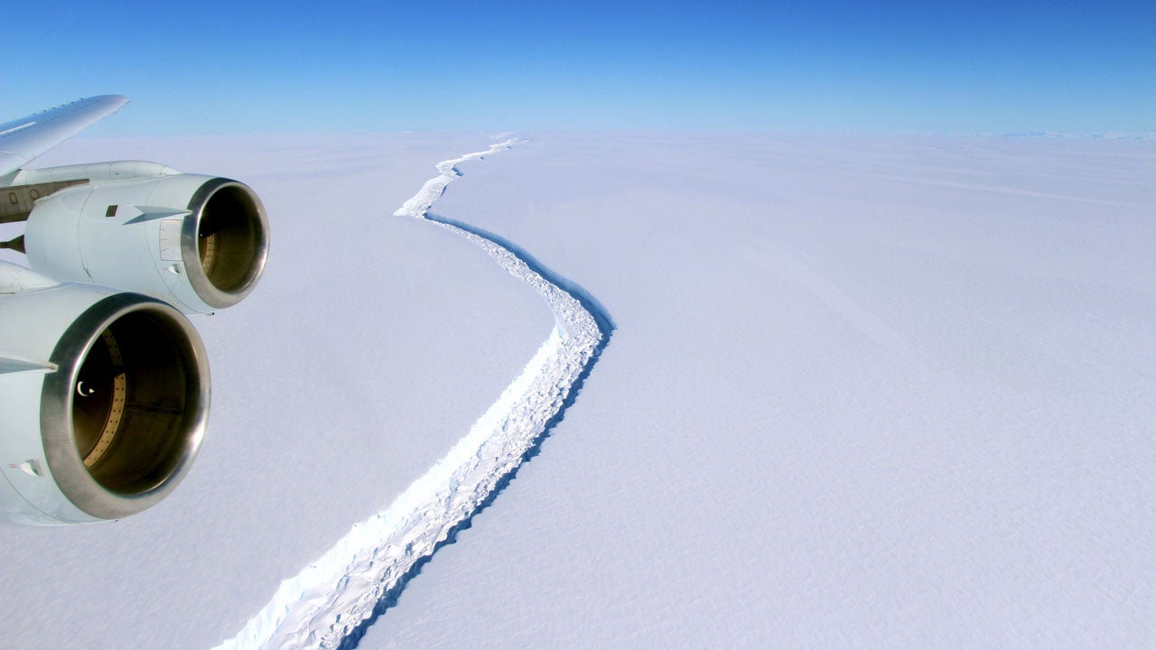 One of the Largest Icebergs Ever Recorded Breaks Off From Antarctica ...