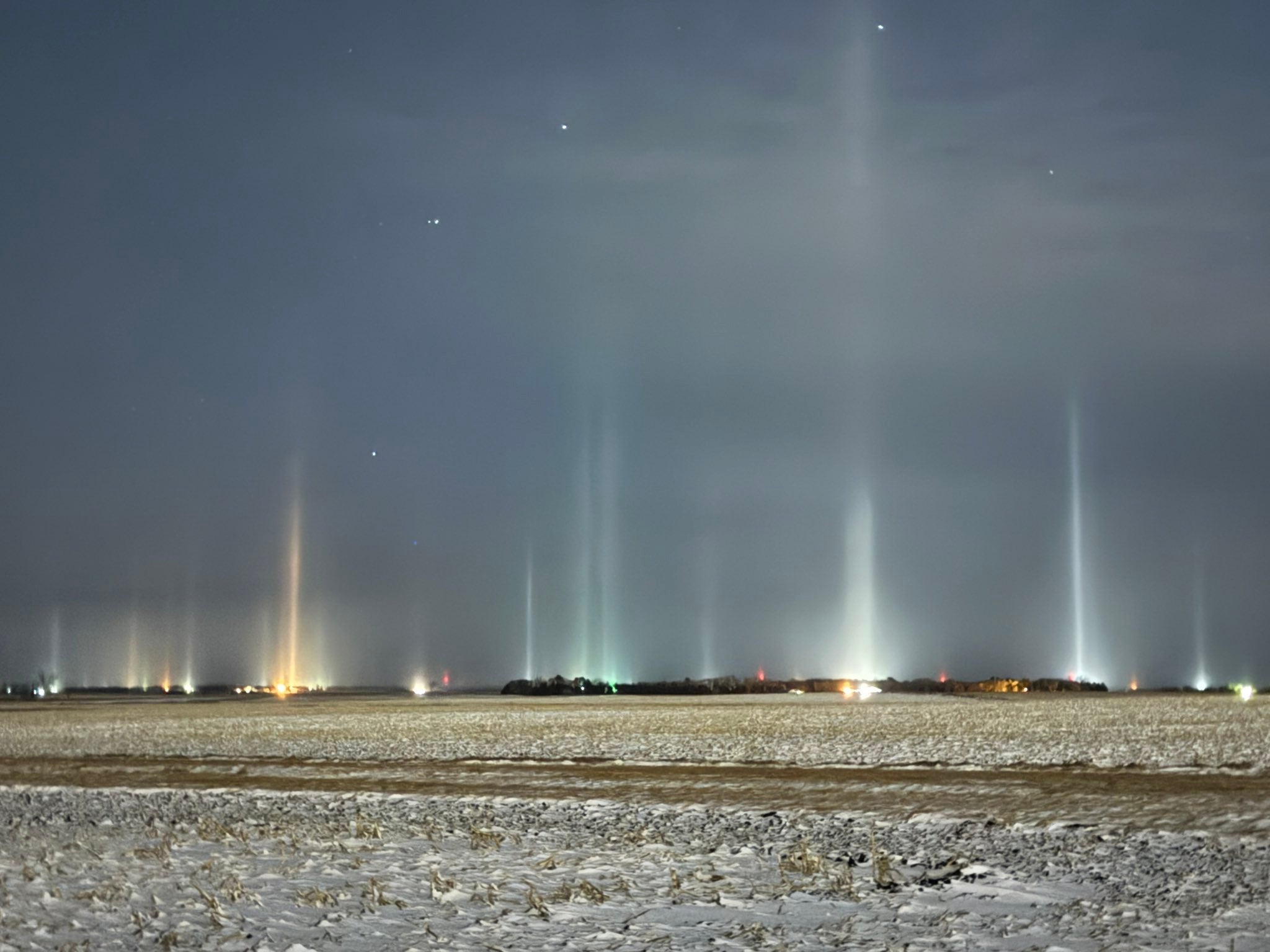 Weather Words: Light Pillar | Weather.com