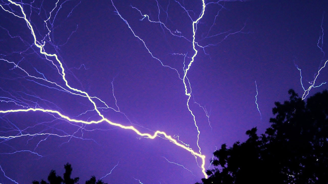 5 Injured By Lightning Strike, in Poughkeepsie, New York; 3 in Critical ...
