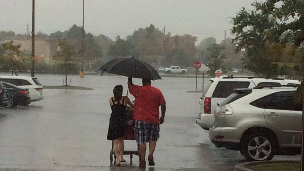Viral Photo Captures Simple Act of Kindness on Rainy Day | The Weather ...