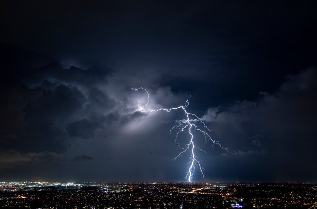 Lightning Safety: When Thunder Roars, Go Indoors | Weather.com