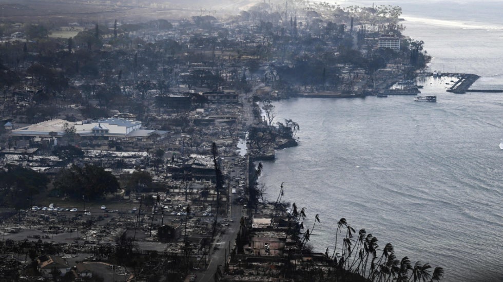 What It Was Like in Hurricane Laura's Eye - Videos from The Weather Channel