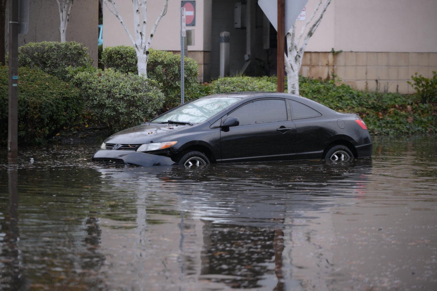 Heavy Rains Roll In On Southern California's Christmas | Weather.com