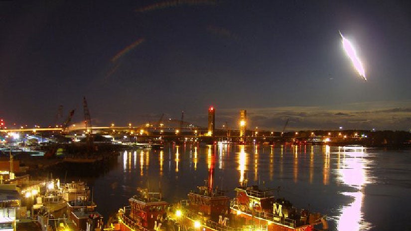Large Meteor Streaks Across New England Sky, Captured on Camera | The ...