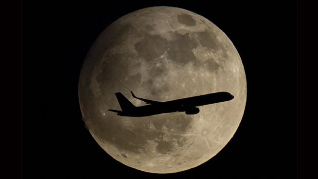 Awesome Photos of April's 'Pink' Full Moon | Weather.com