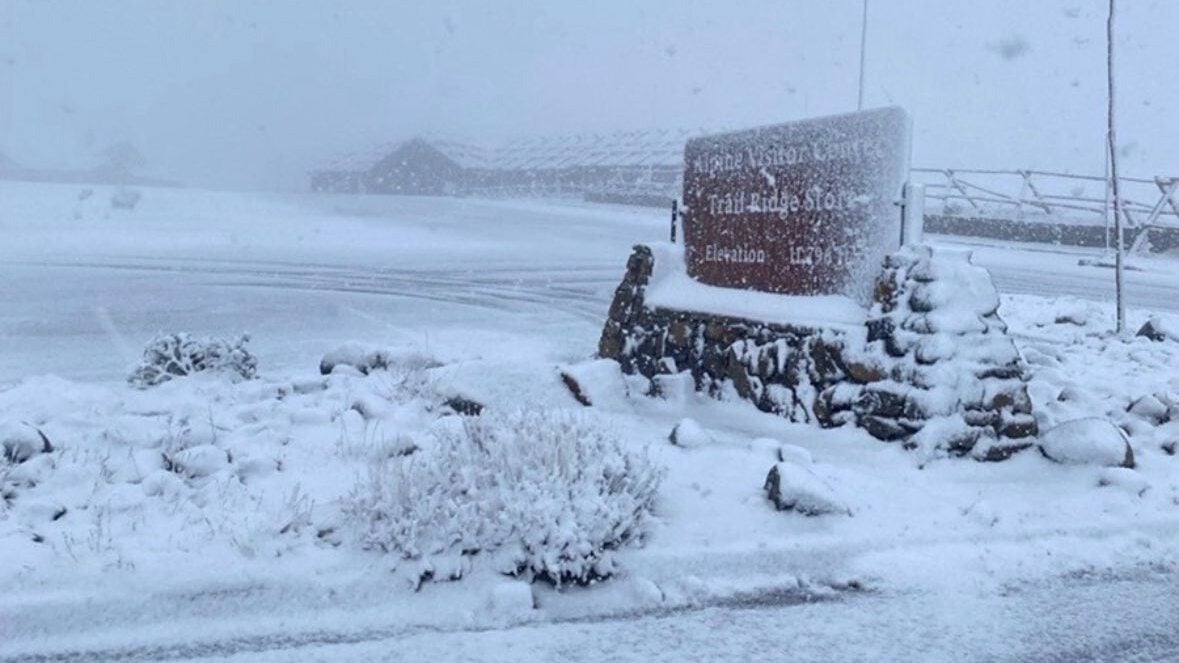 Colorado's First Noticeable Snowfall Of The Season | Weather.com