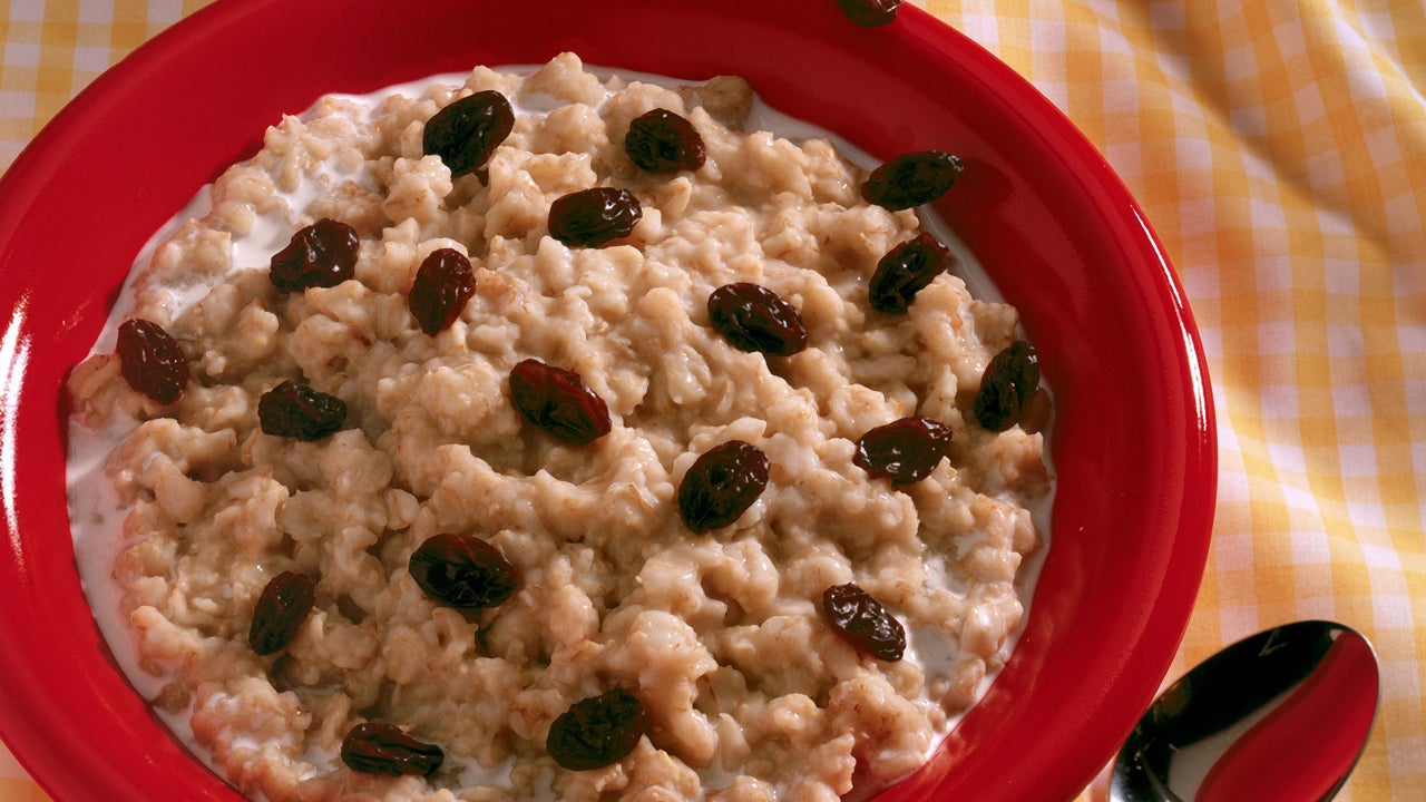 Bad News for Oatmeal Lovers and 25 Other Foods With Suprising Amounts ...