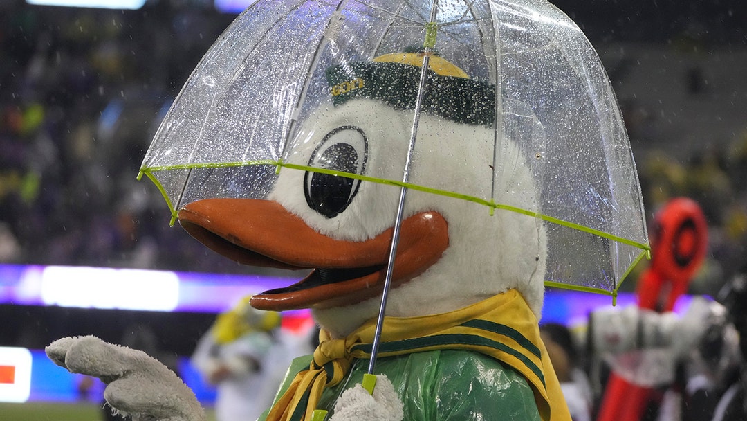 College Football Week 9 Weather Forecast: Rain In Northwest, Storms In ...