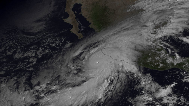 Hurricane Patricia Makes Landfall on Mexico's Pacific Coast ...