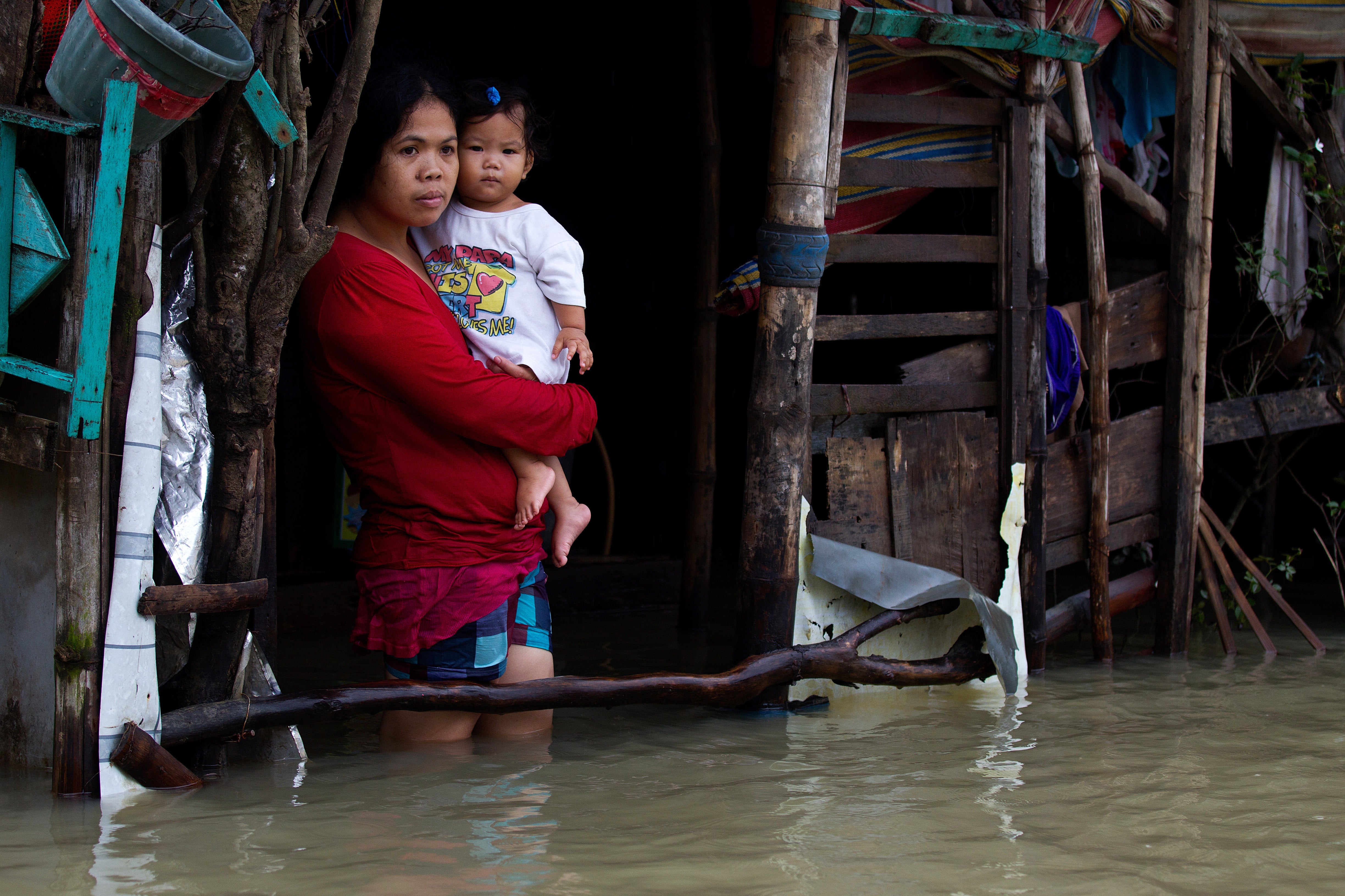 Misery in Philippines in Wake of Storm | The Weather Channel