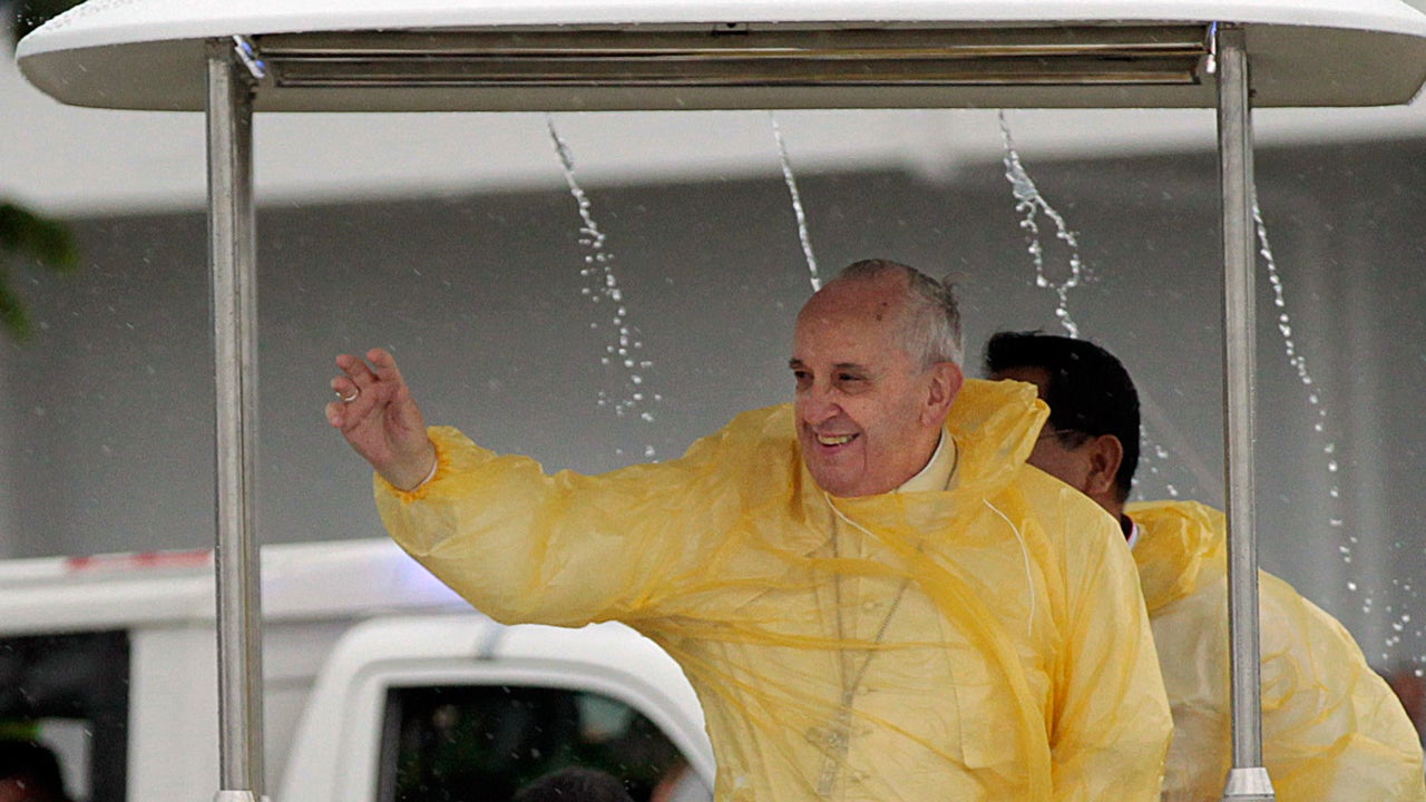 Pope's Tacloban, Philippines Trip Cut Short by Approaching Storm ...