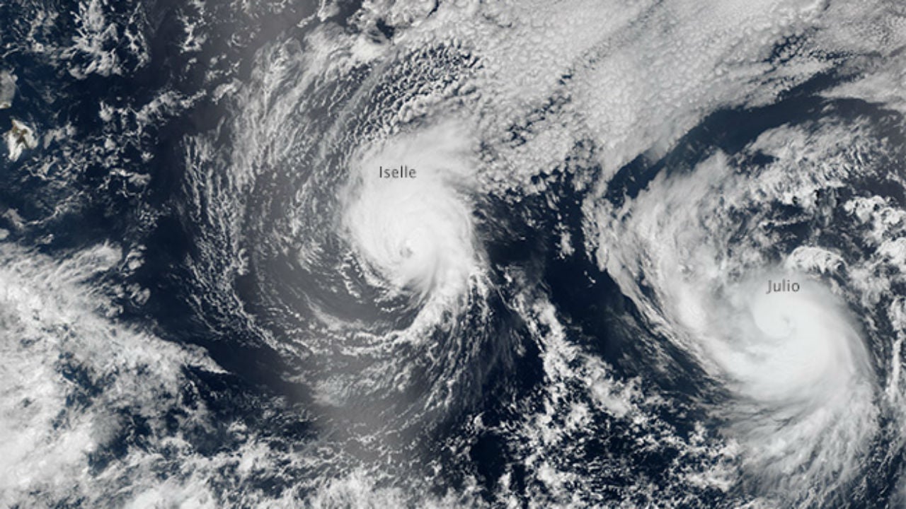 Sabe o que acontece quando dois furacões colidem? | The Weather Channel