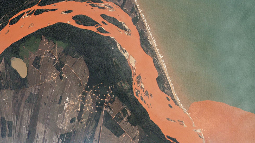 Satellite Images Show the Toxic Mud From Collapsed Brazilian Dam ...