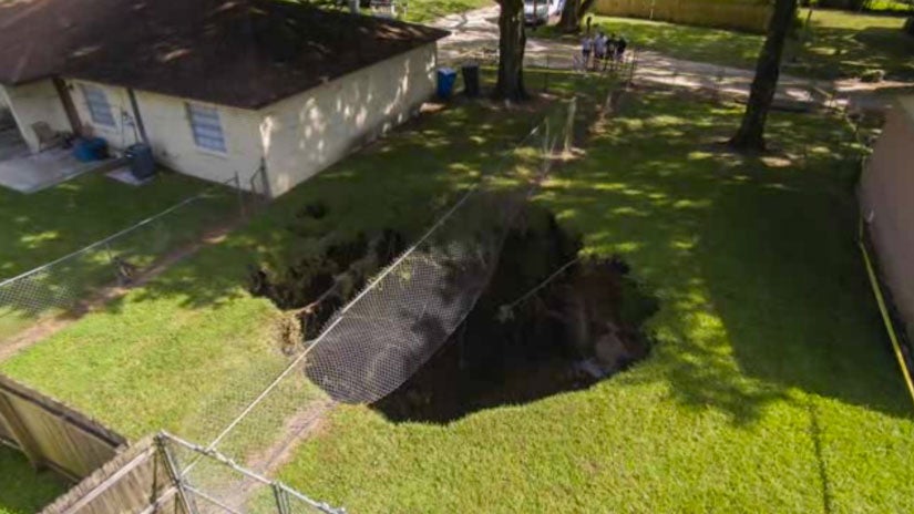 Residents Evacuated After Large Sinkhole Opens Up in Seffner, Florida ...