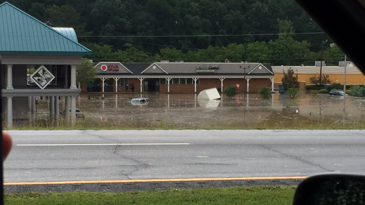 Major Flooding Reported in Vestavia Hills, Alabama, South of Birmingham ...