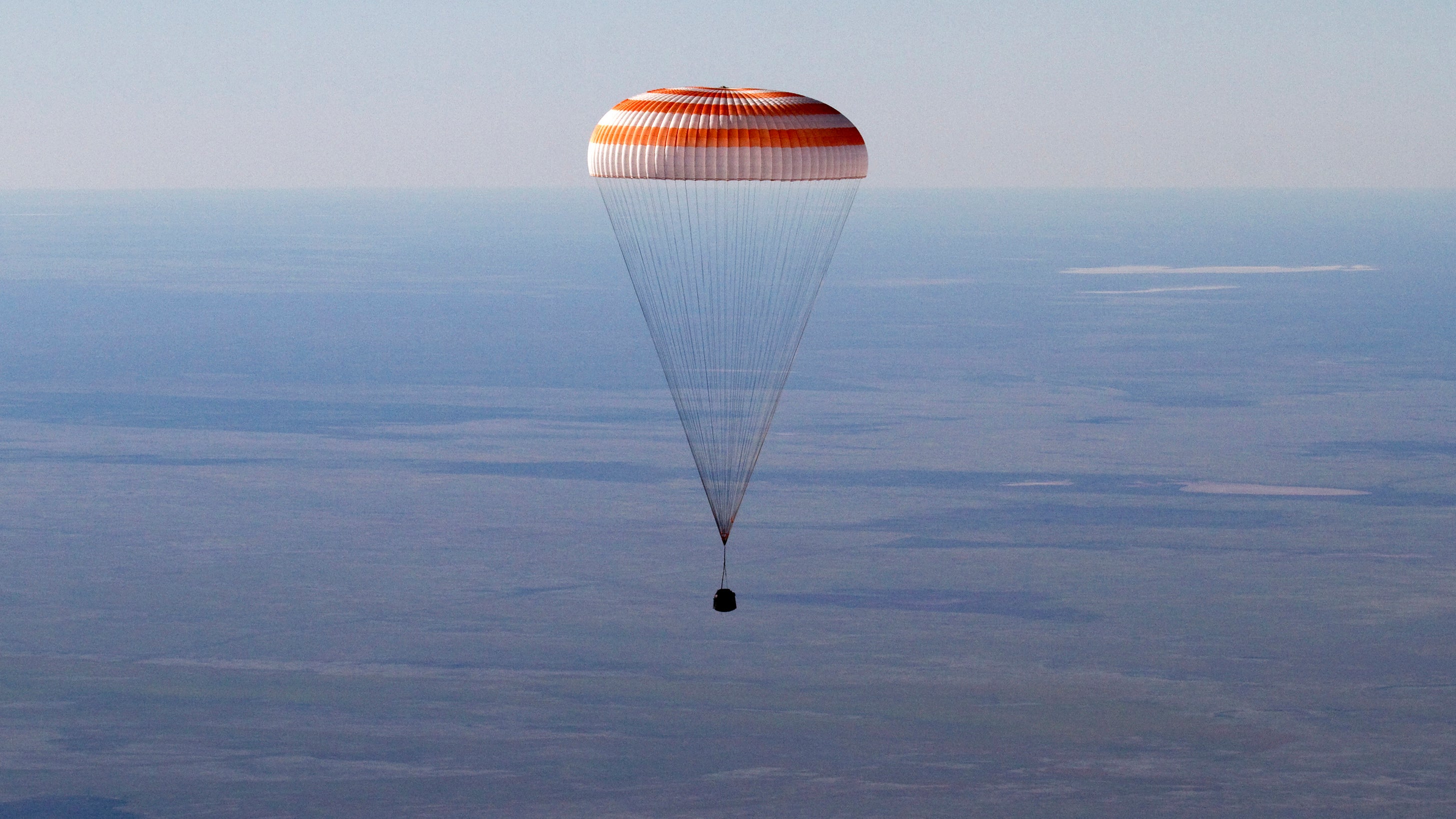 3-Man Space Crew Returns Safely to Earth | Weather.com