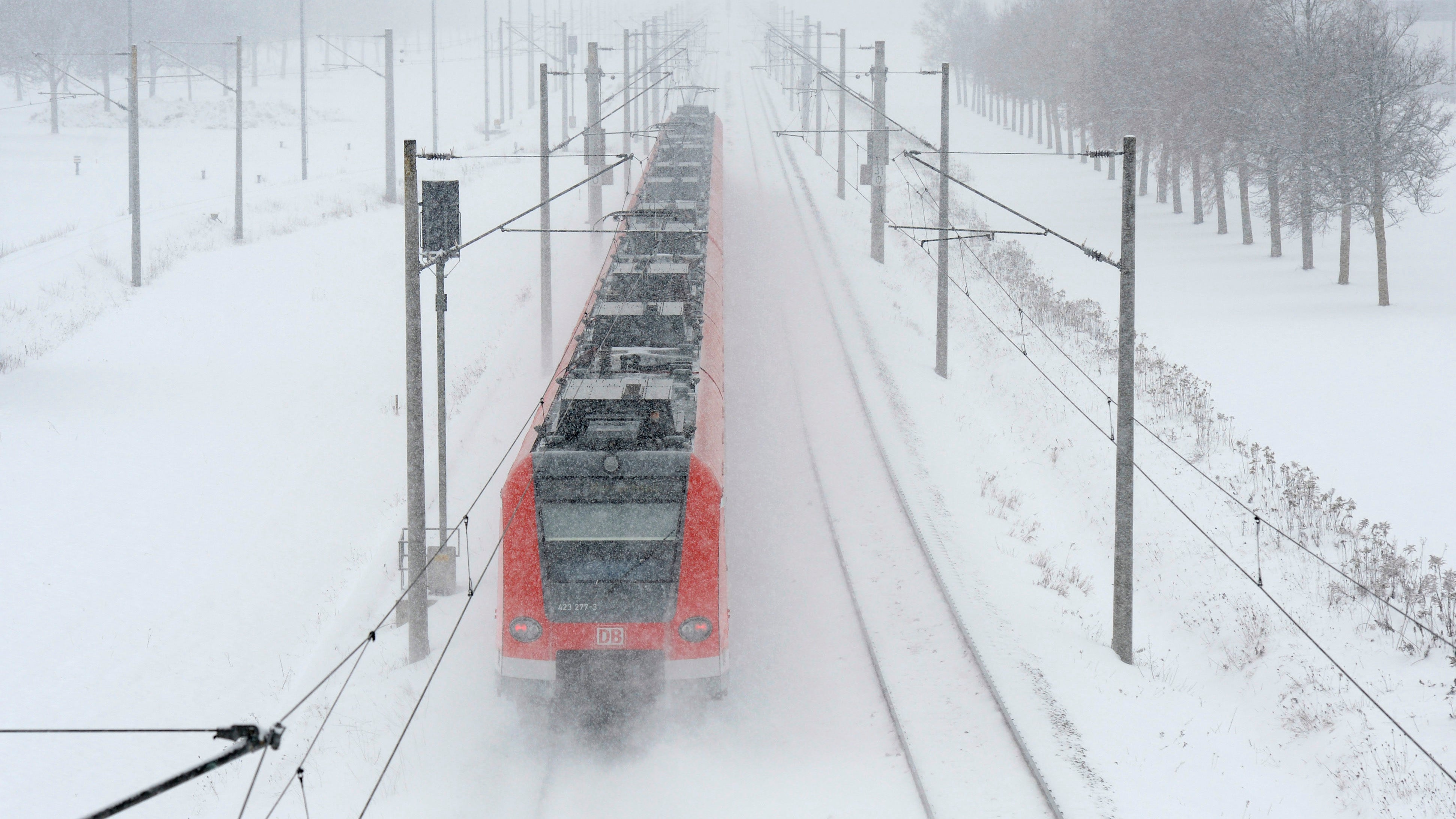 For This Train, No Plow is No Problem | Weather.com
