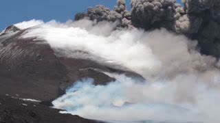 El Monte Etna se activa con una erupción espectacular | The Weather Channel