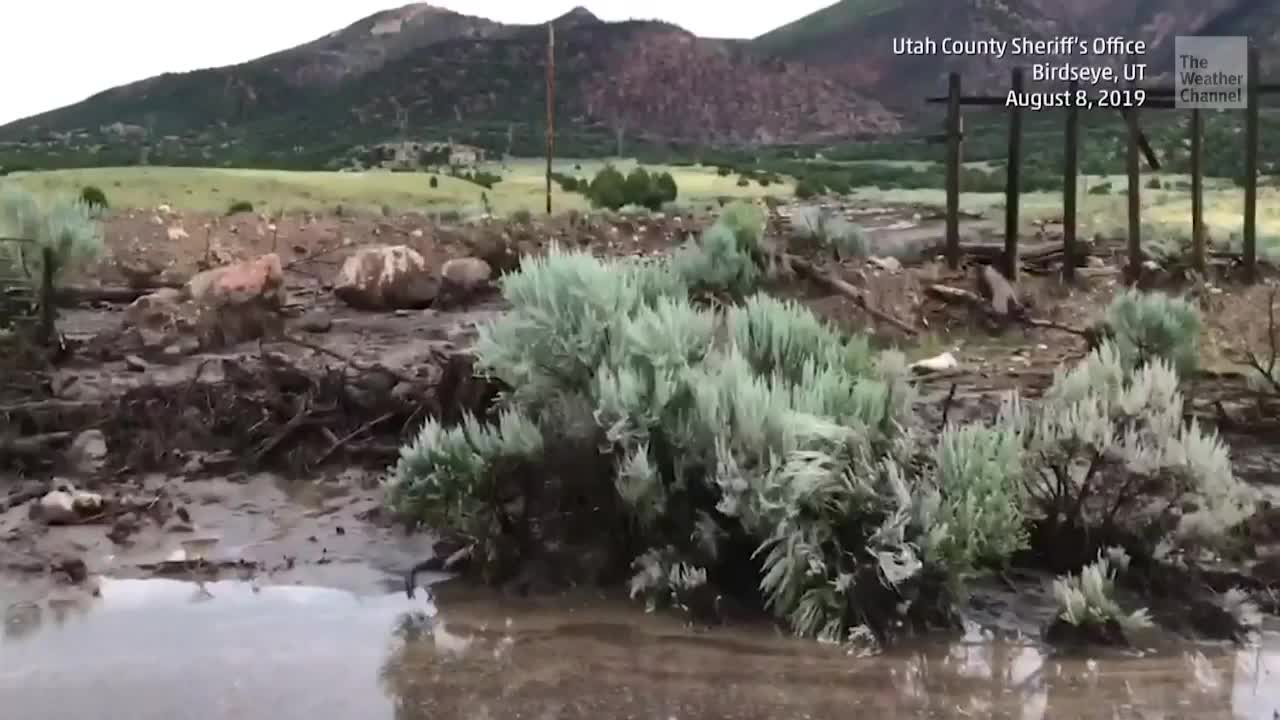 Utah Flash Flooding Triggers Evacuations; Mudslides Close Canyon Roads ...