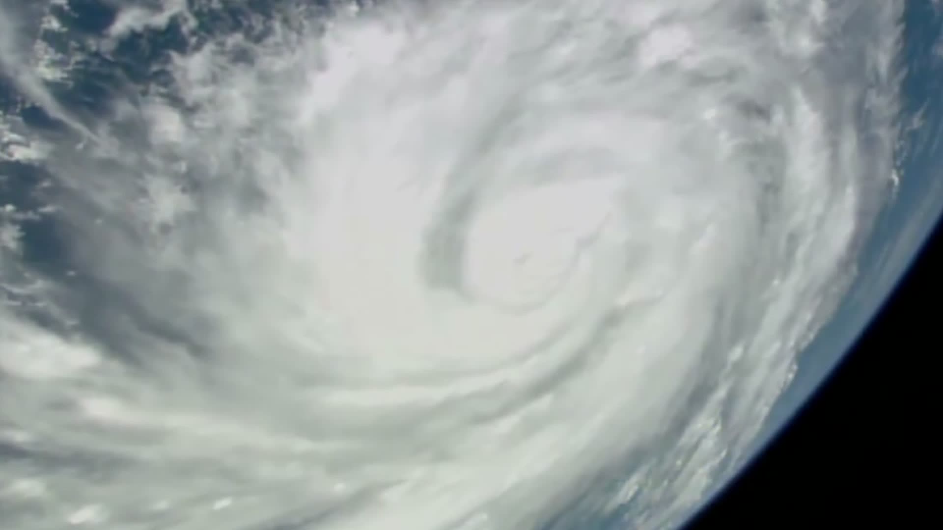 Hurricane Central - The Weather Channel | weather.com