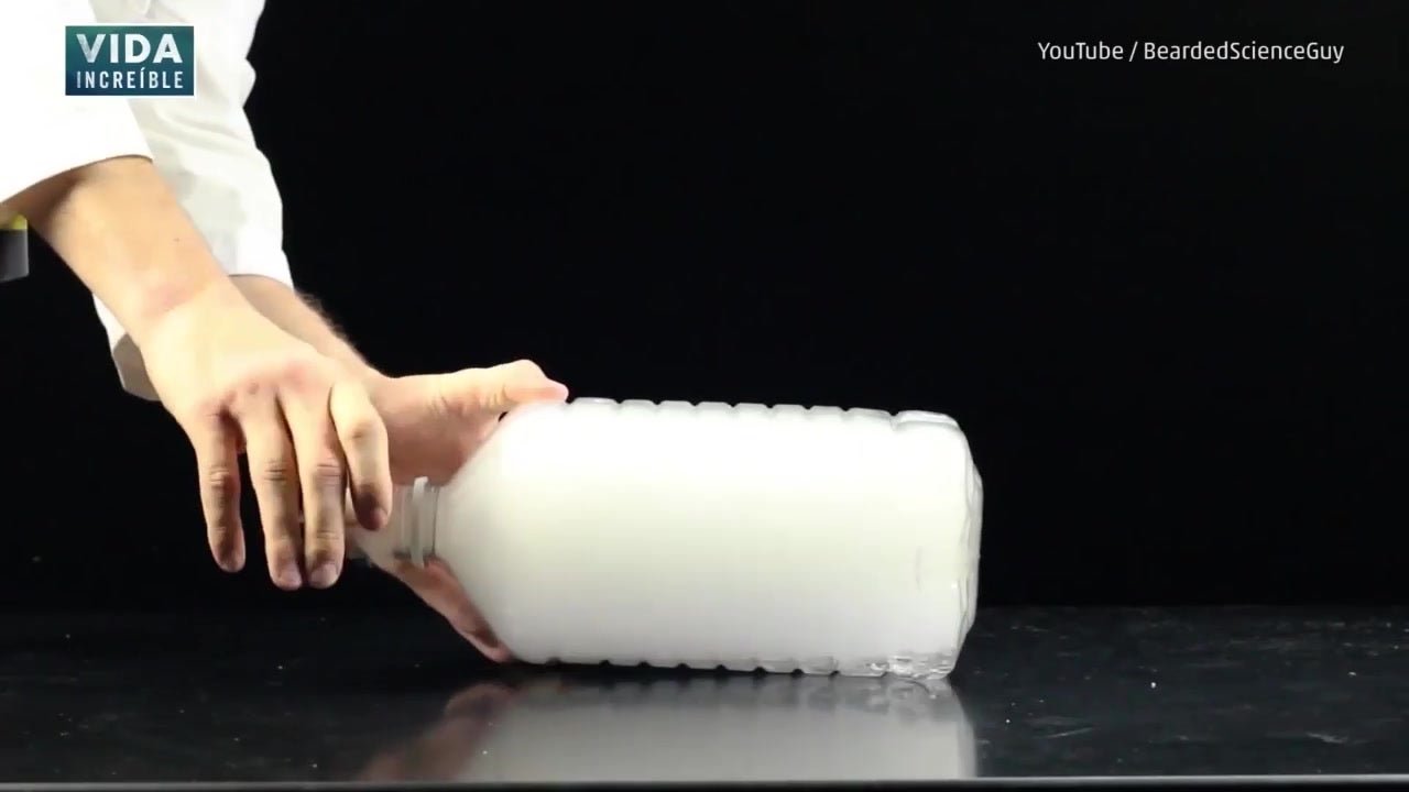 Crea una nube dentro de una botella | The Weather Channel