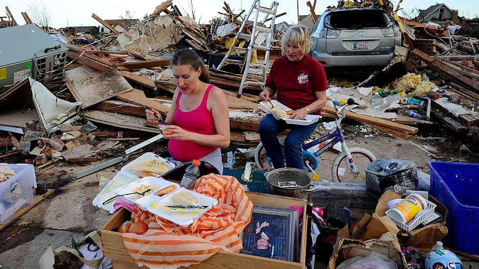 Birth During a Disaster: 9 Women Who Faced a Pregnant Mom's Nightmare ...