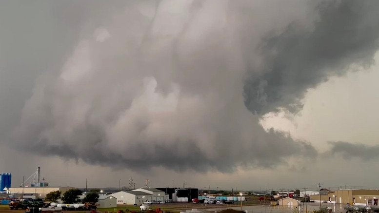 Rotating Wall Cloud Wall Cloud Refresher | Stormtrack