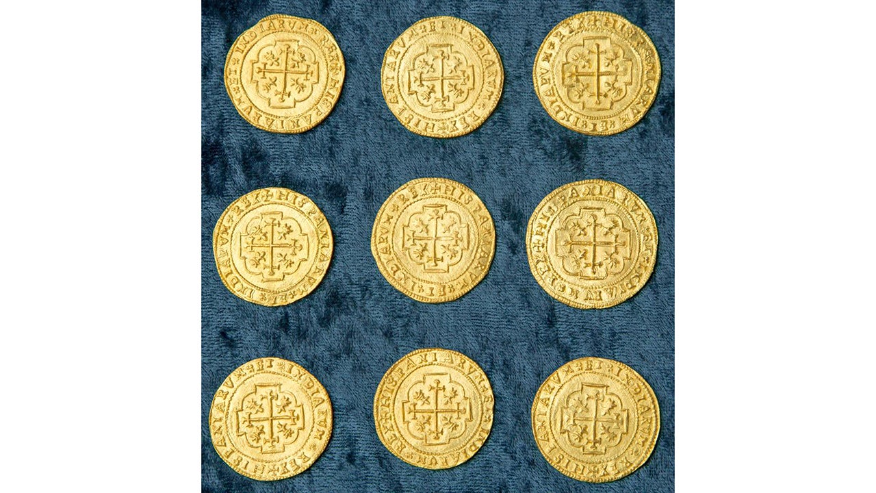 Florida Divers Discover Centuries-Old Gold Coins Worth Millions Lost in ...