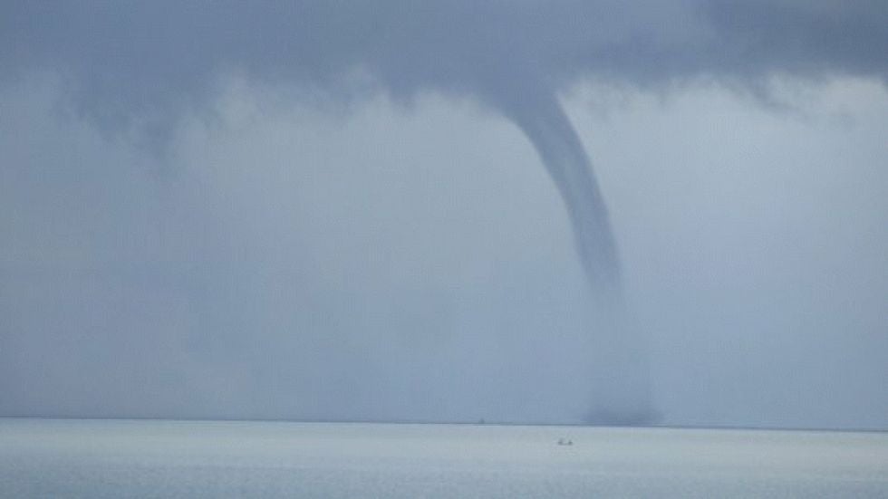 Fair-Weather Waterspout Forms on Virginia Lake | The Weather Channel