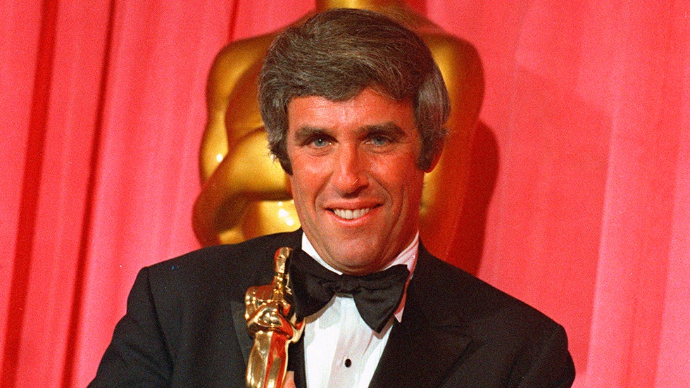 Burt Bacharach Of 'Raindrops Keep Fallin' On My Head' Fame Dies ...